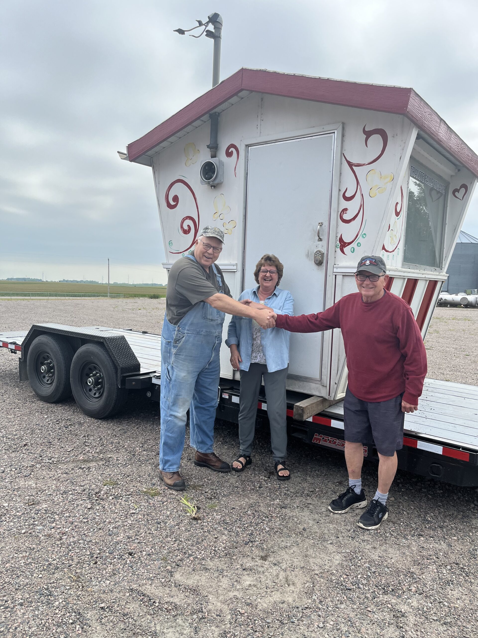 New chapter for a beloved Minnesota popcorn stand - Southwest ...